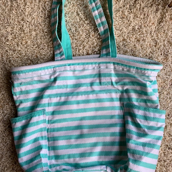thirty-one | Bags | Thirty One Retro Metro Tote Bag Turquoise Wave ...